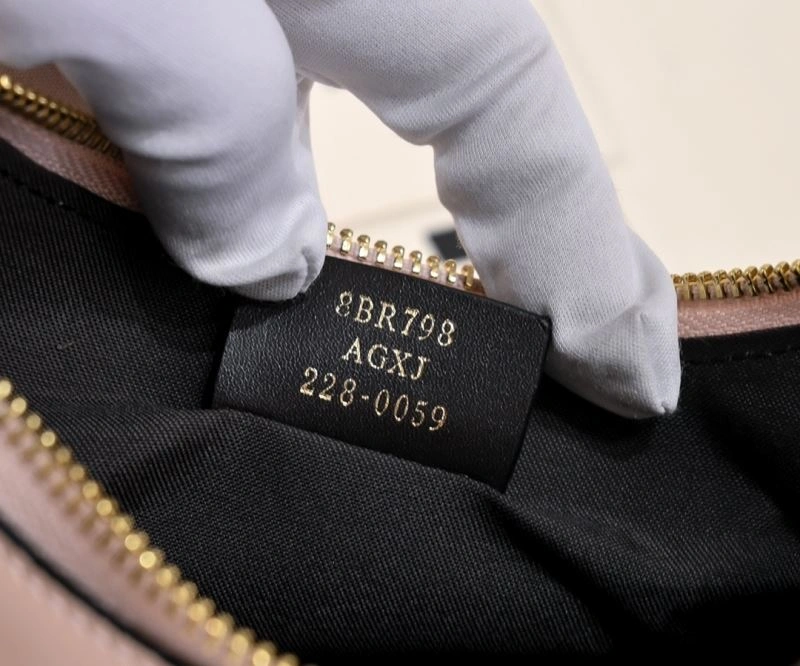 Low-cost Fendi Hobo Bags