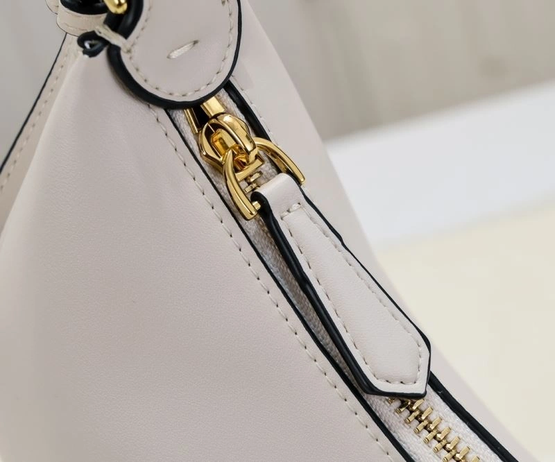 Bargain Fendi Hobo Bags