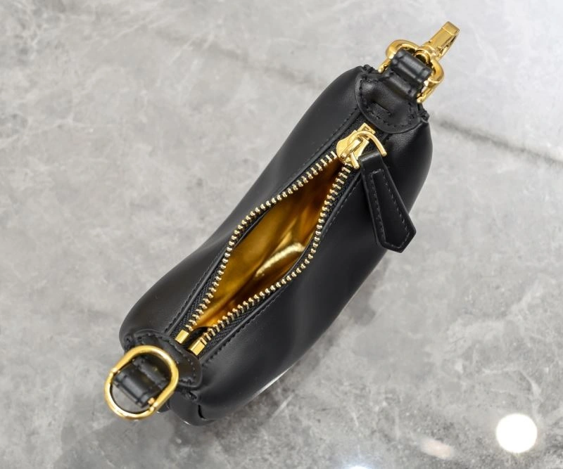 Inexpensive Fendi Hobo Bags