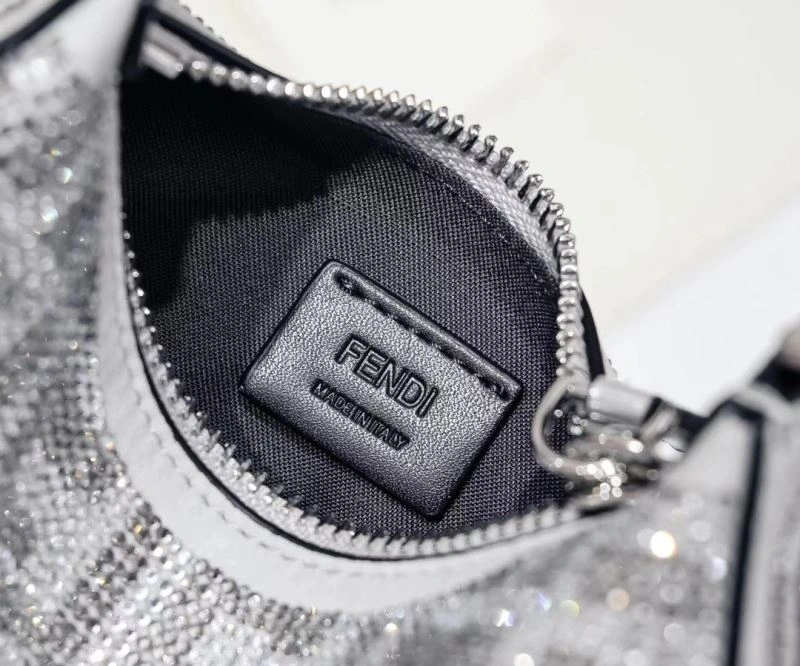 Top match Fendi Hobo Bags