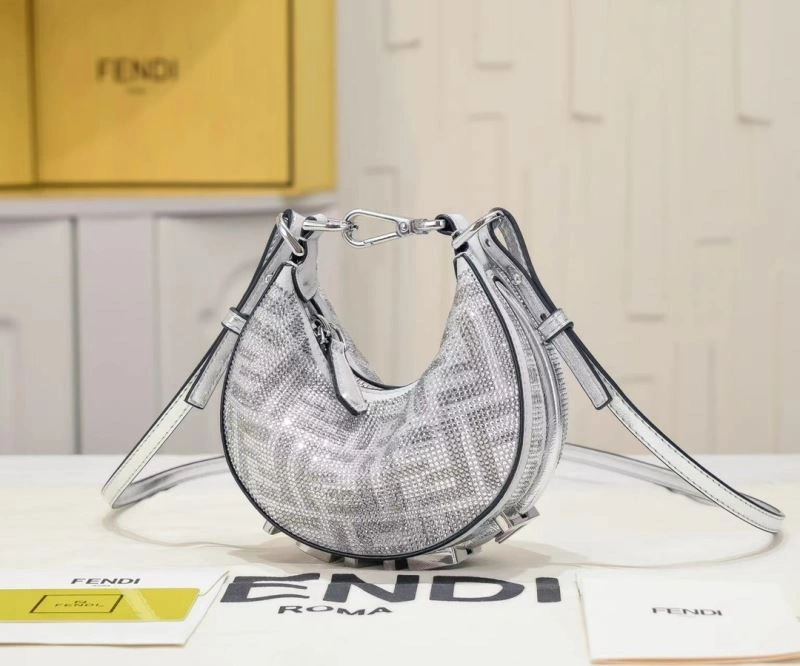 Top match Fendi Hobo Bags