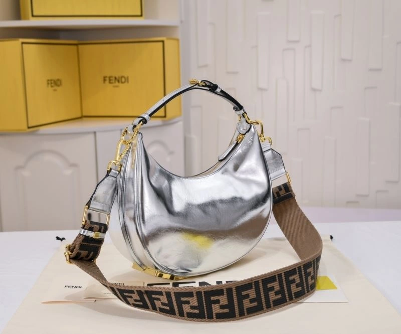 Accurate model Fendi Hobo Bags