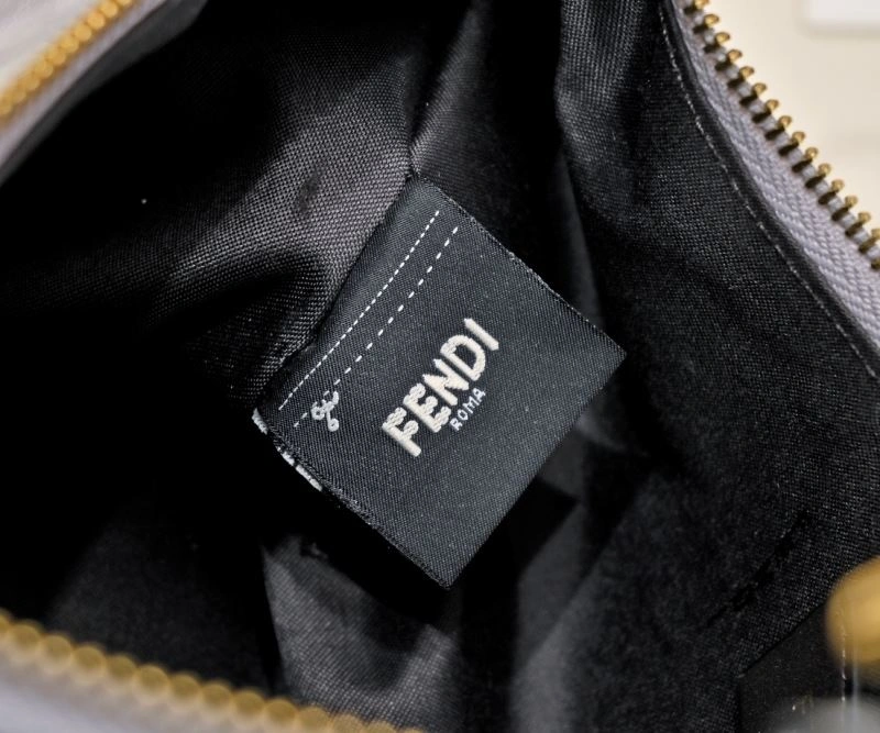 Accurate model Fendi Hobo Bags