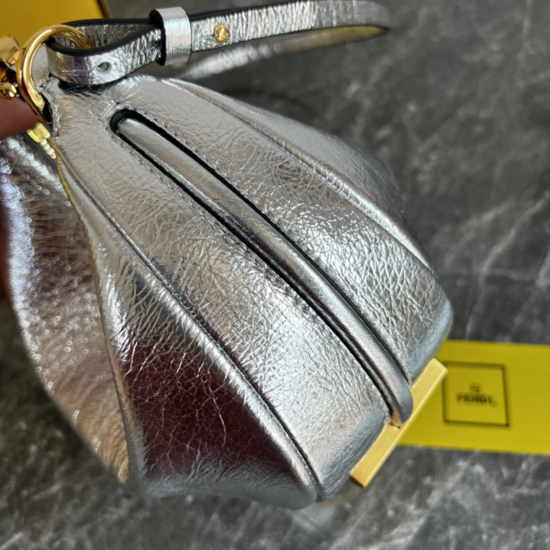 Low-cost Fendi Hobo Bags
