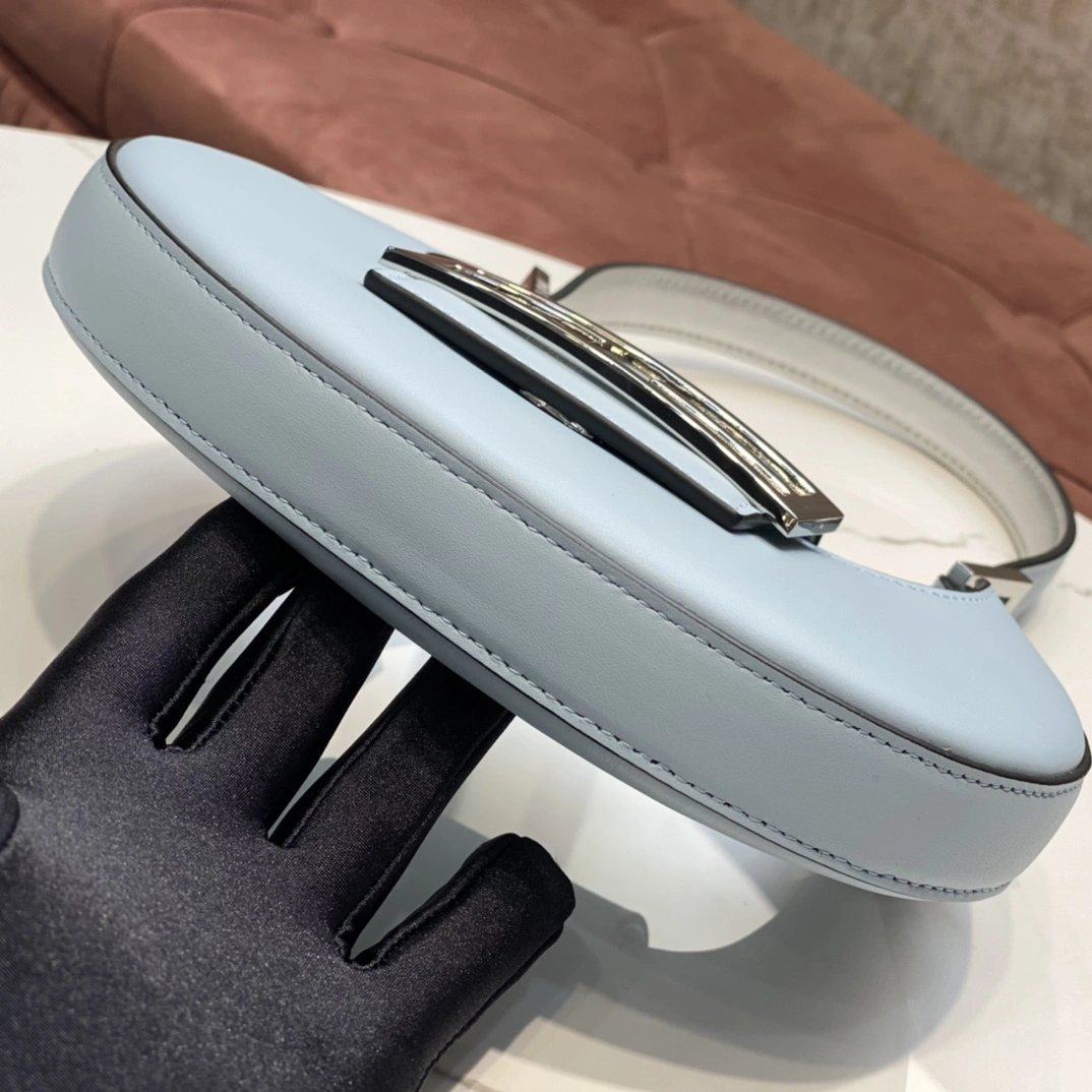 Low-cost Fendi Hobo Bags