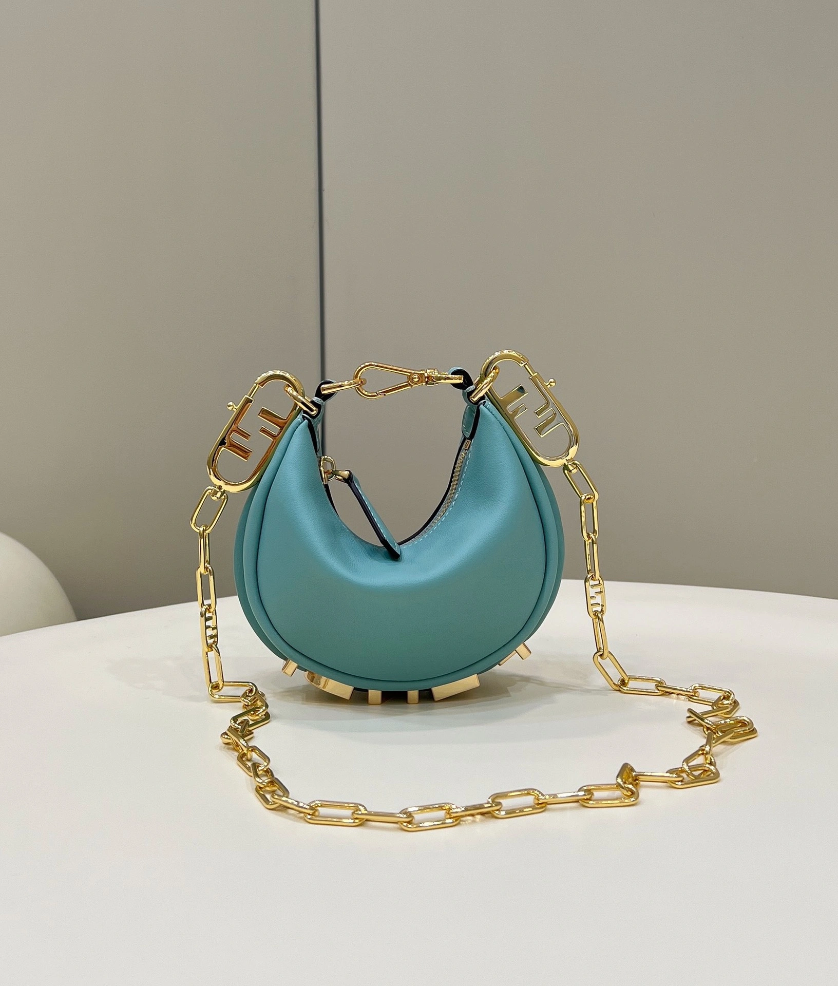 High accuracy Fendi Hobo Bags