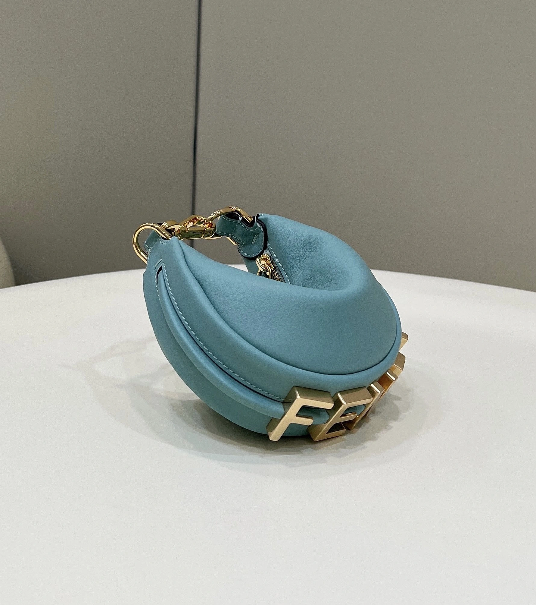 High accuracy Fendi Hobo Bags