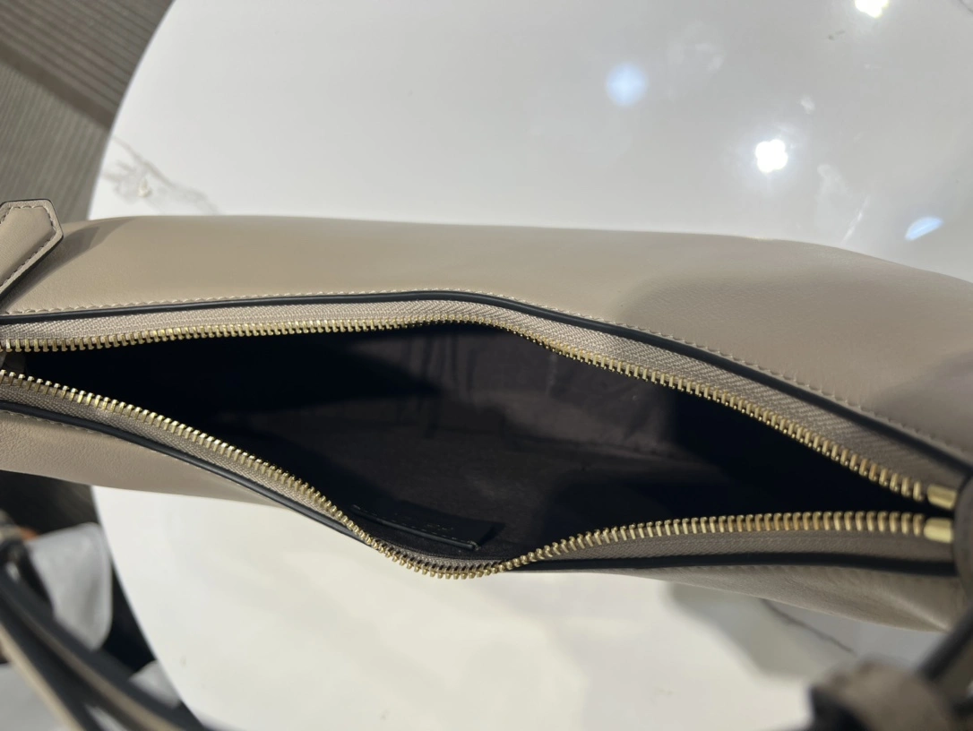Precise copy Fendi Hobo Bags