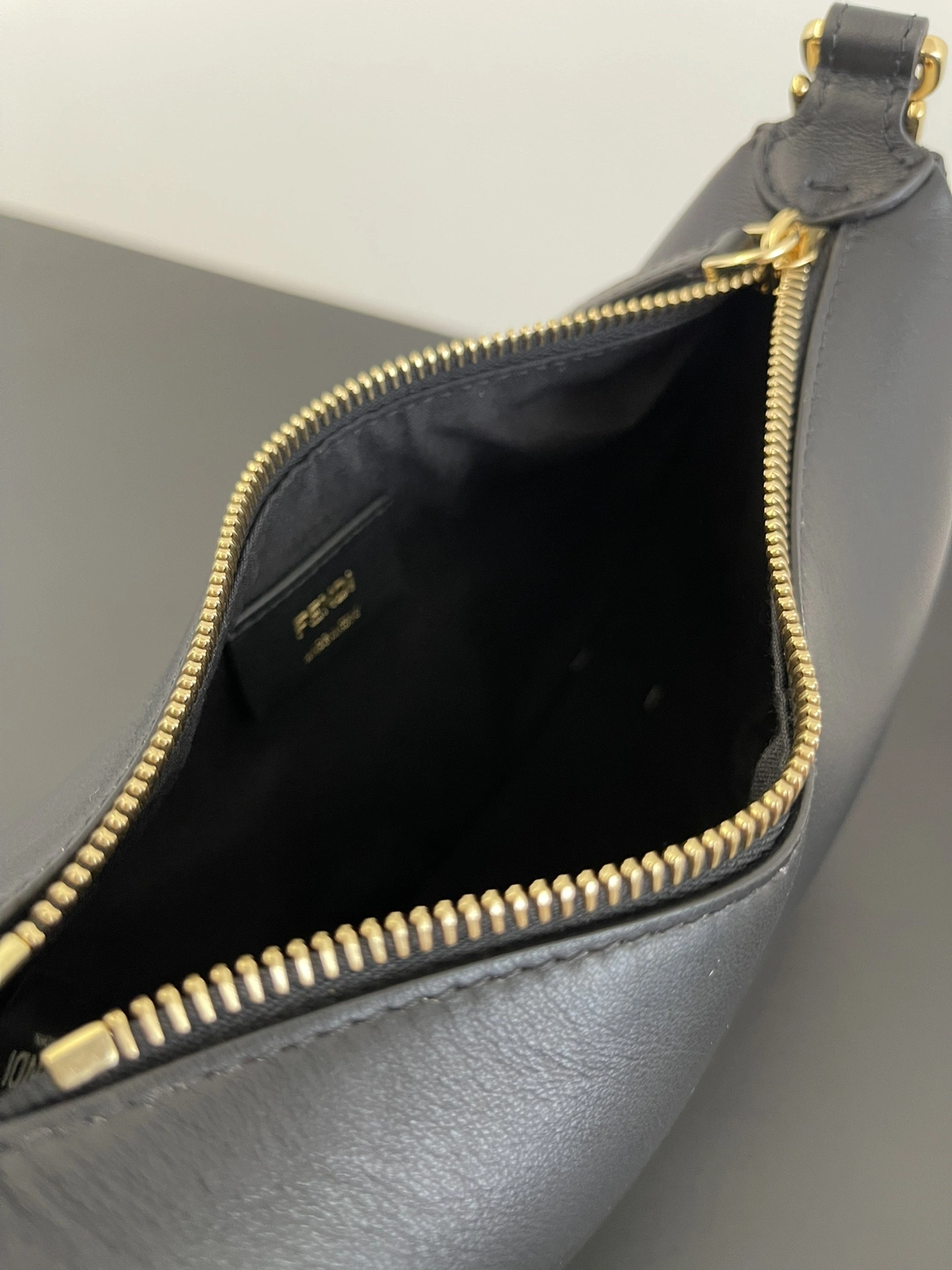 Official Fendi Hobo Bags