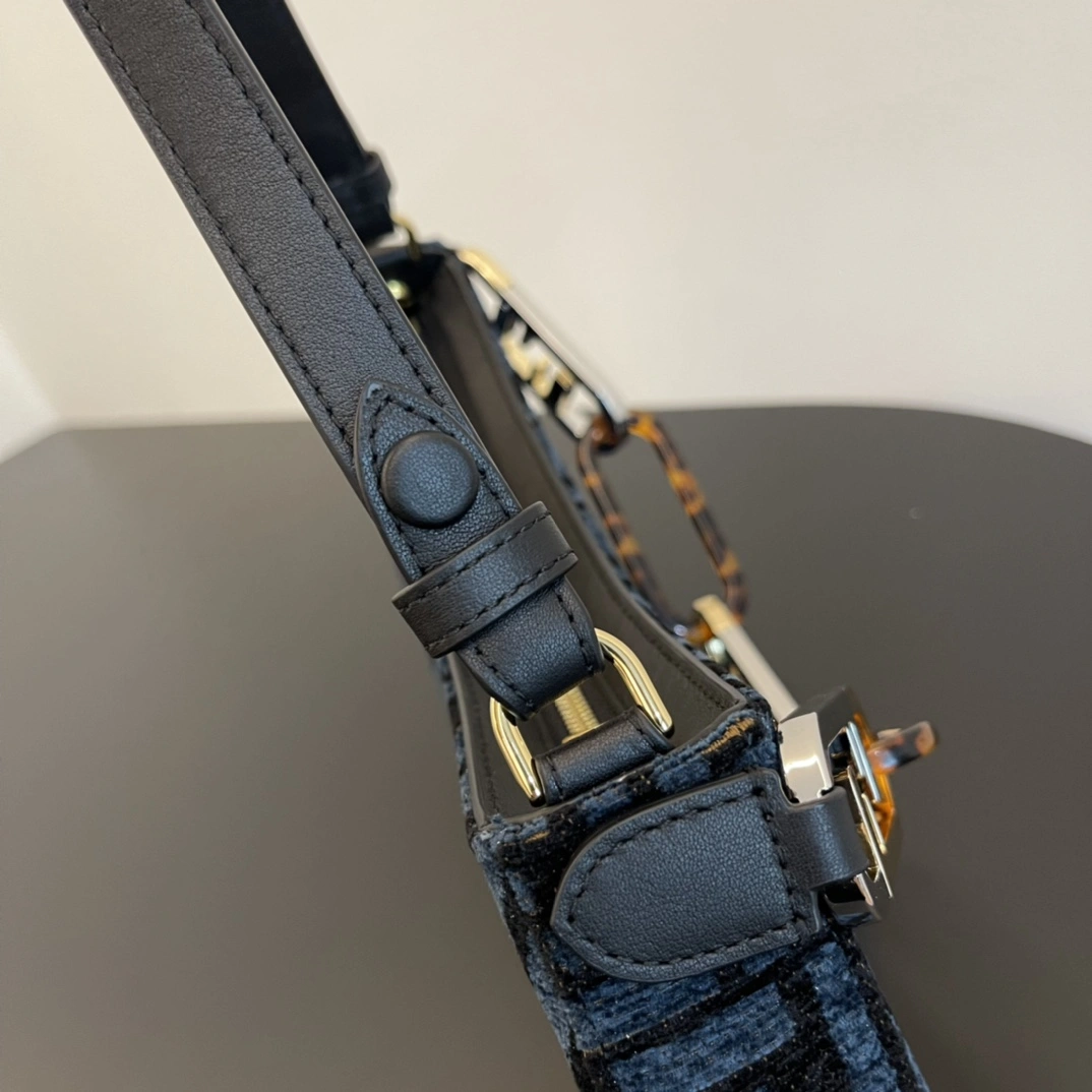 Factory-made Fendi Hobo Bags