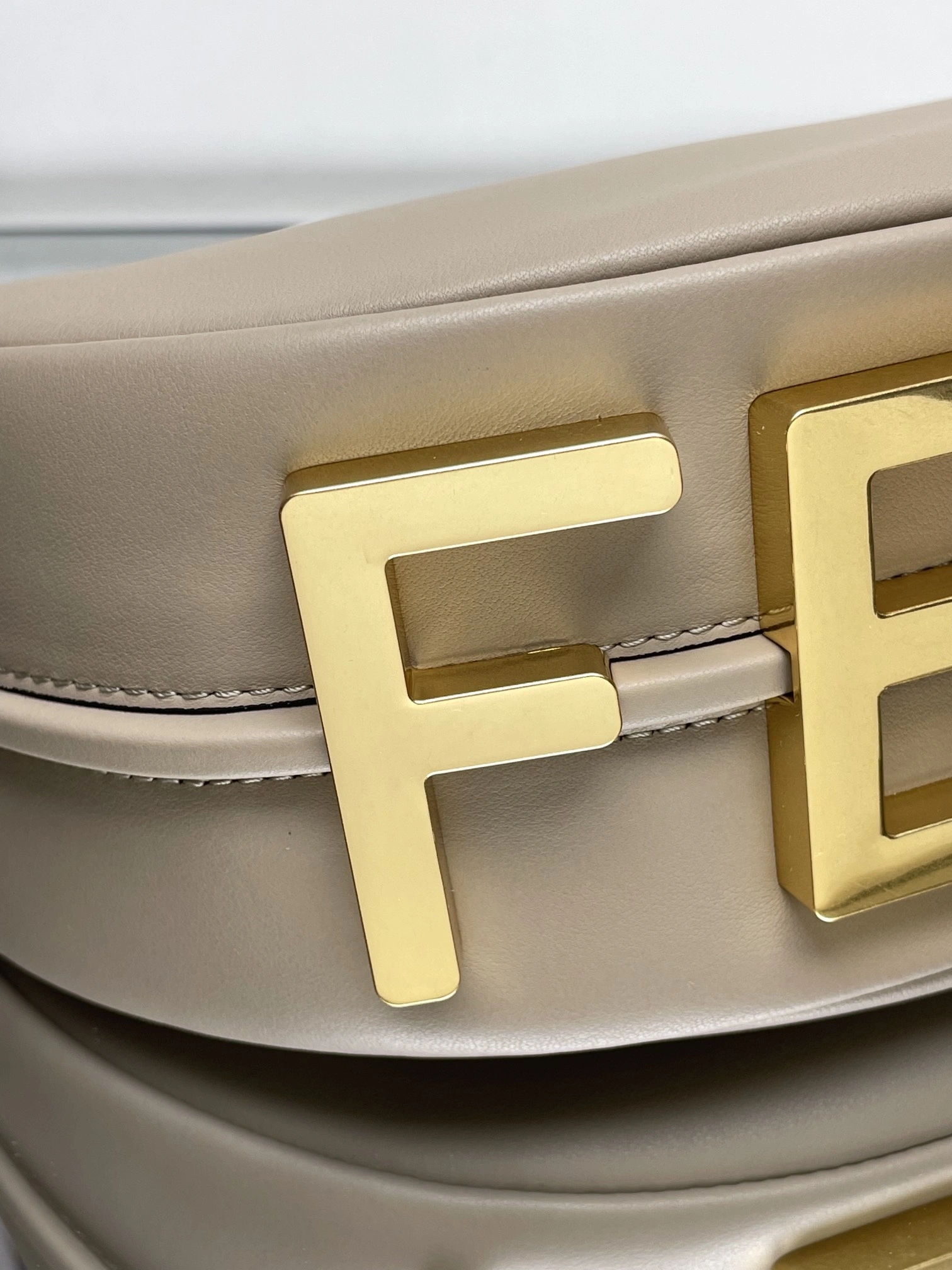 Bargain Fendi Hobo Bags