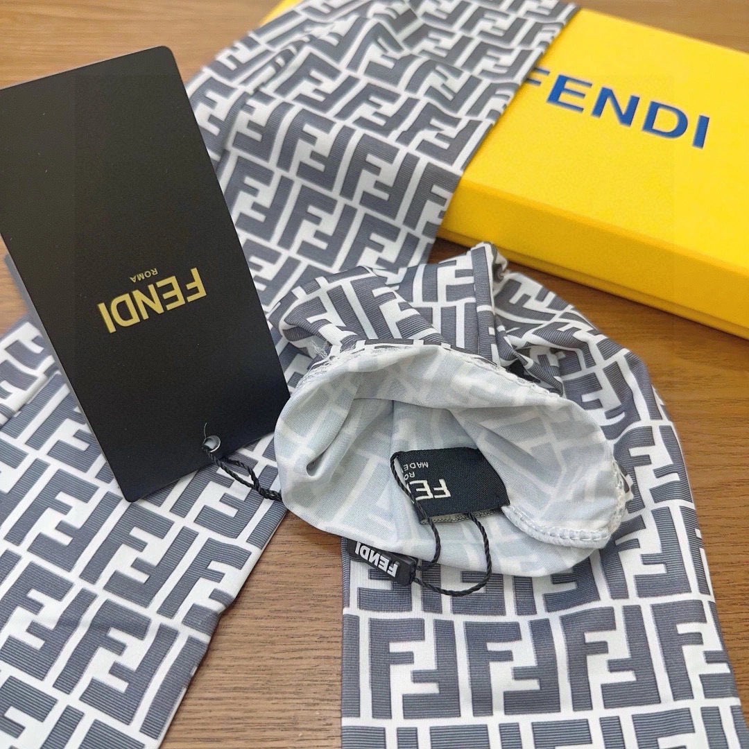 Brand-authenticated Fendi Ice Silk Sleeves