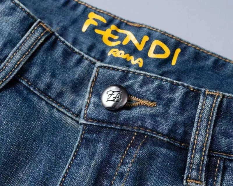 Low-cost Fendi Jeans