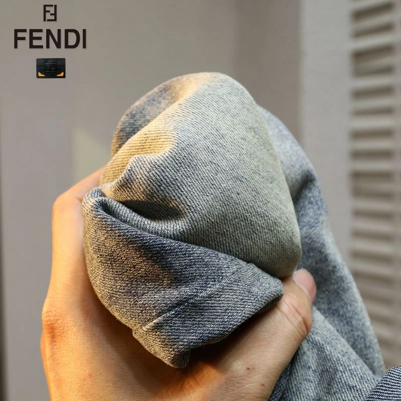 Exact replica Fendi Jeans