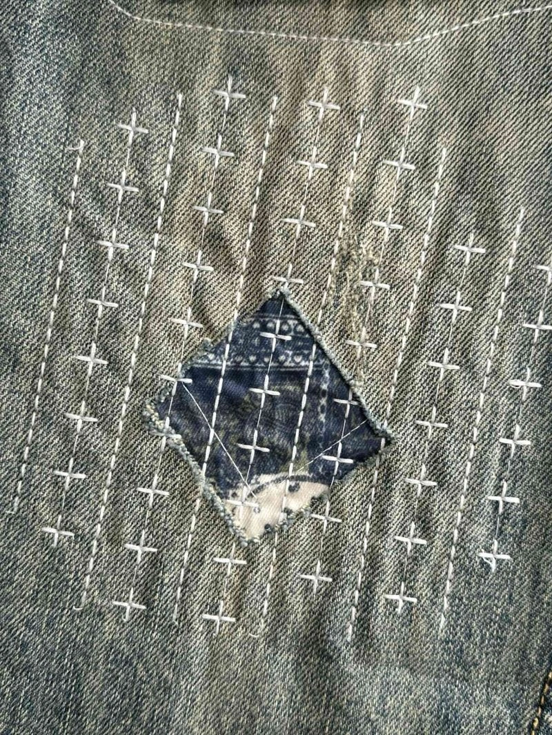 Accurate model Fendi Jeans