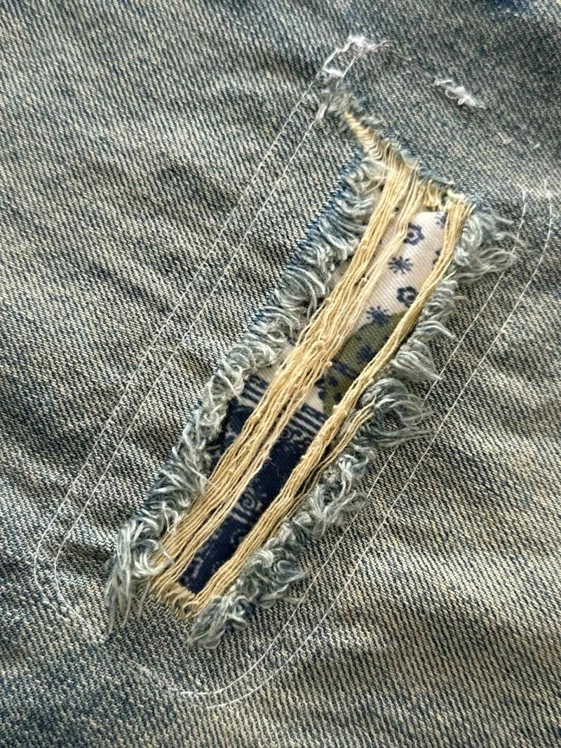 Accurate model Fendi Jeans