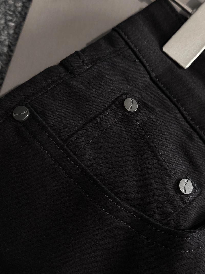 Accurate model Fendi Jeans