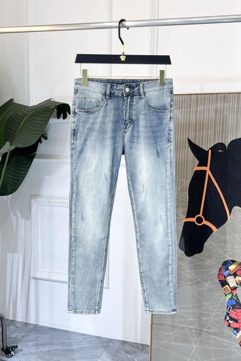 Exact replica Fendi Jeans