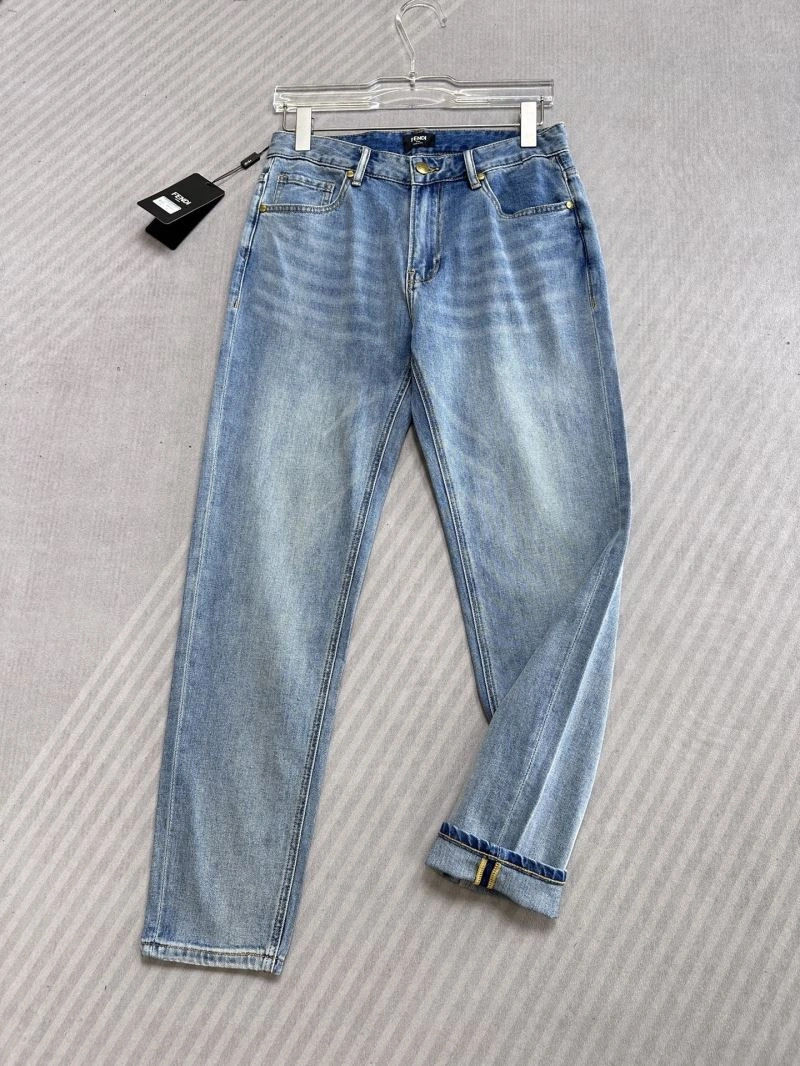 Low-cost Fendi Jeans