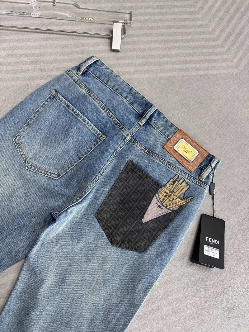 Low-cost Fendi Jeans