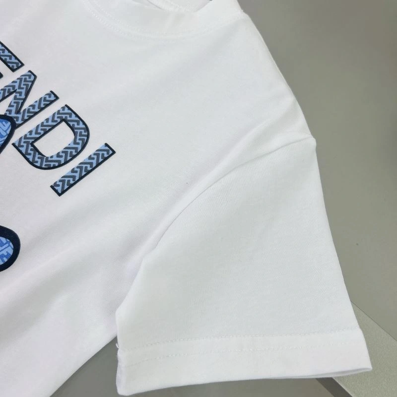 Top mirror Fendi Kids