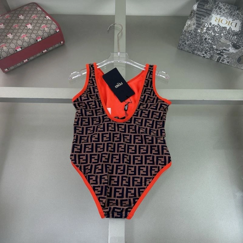 Top mirror Fendi Kids