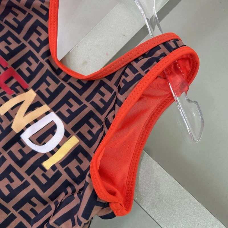 Top mirror Fendi Kids