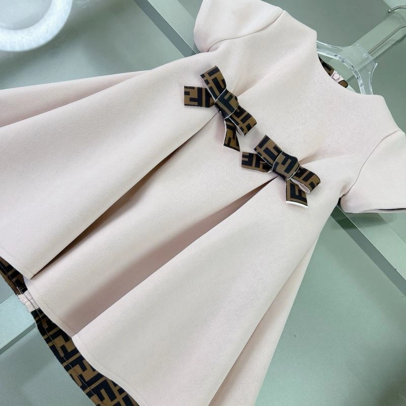Top mirror Fendi Kids