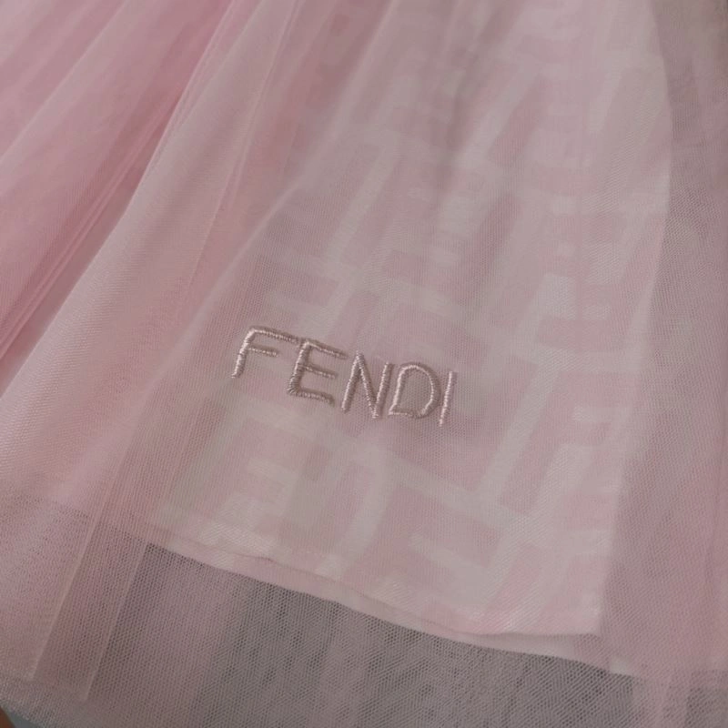 Top mirror Fendi Kids
