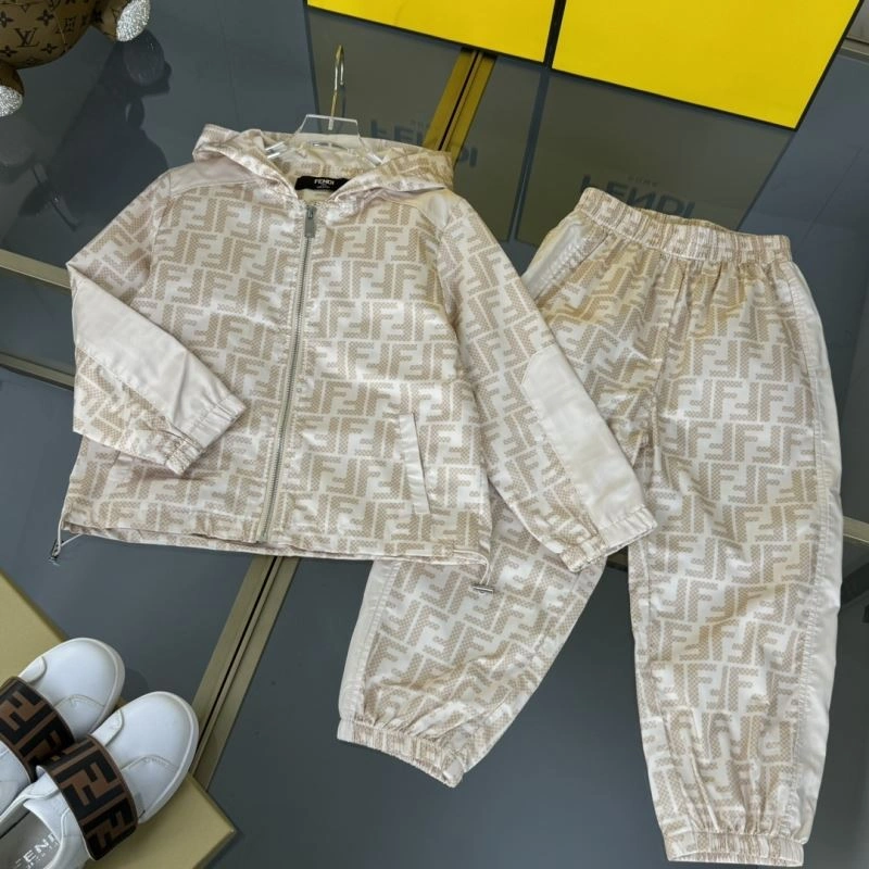 Top mirror Fendi Kids