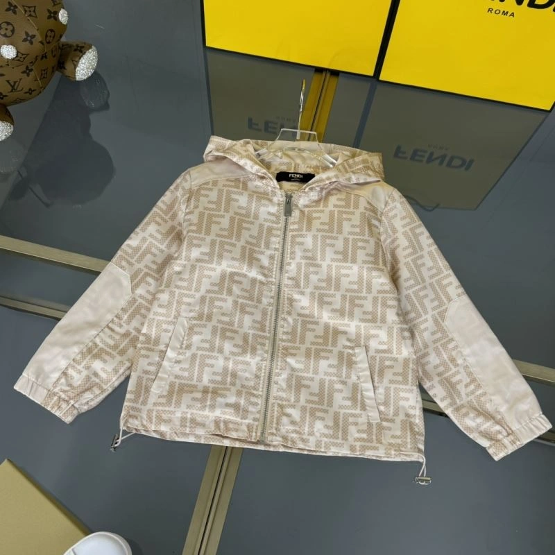 Top mirror Fendi Kids