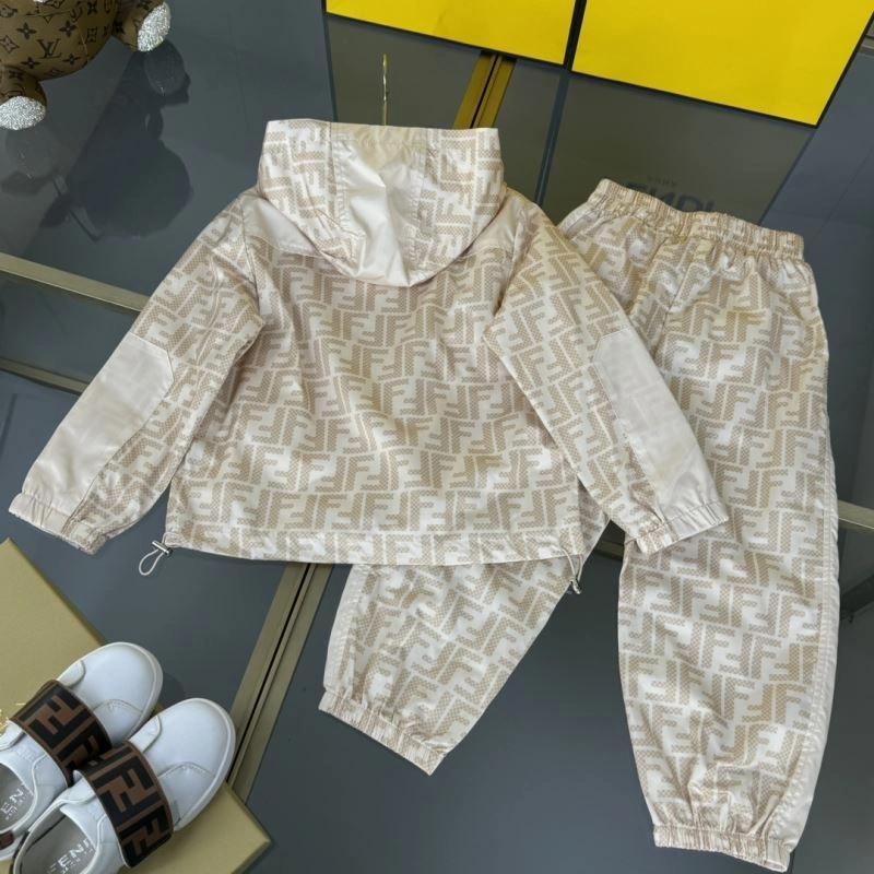 Top mirror Fendi Kids