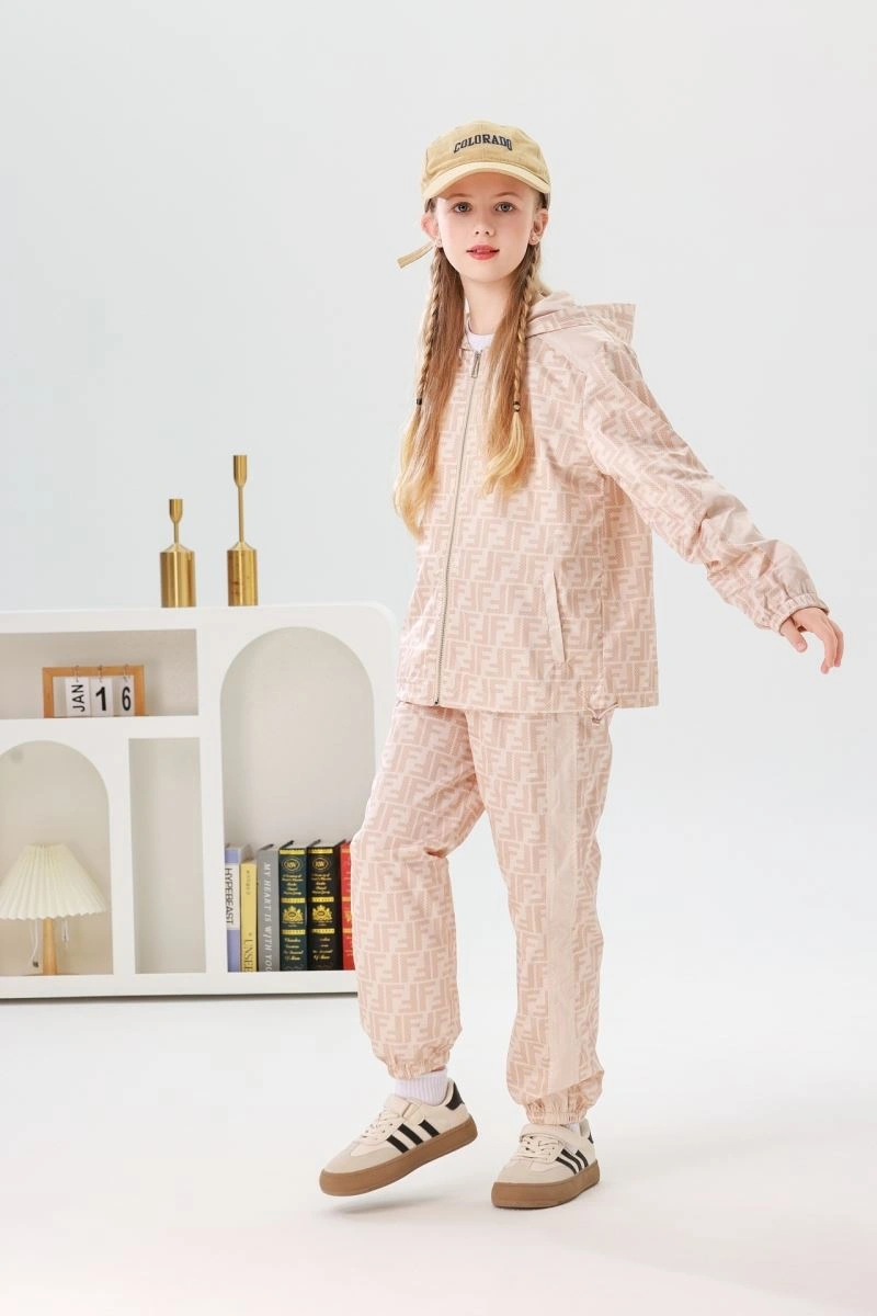 Top mirror Fendi Kids