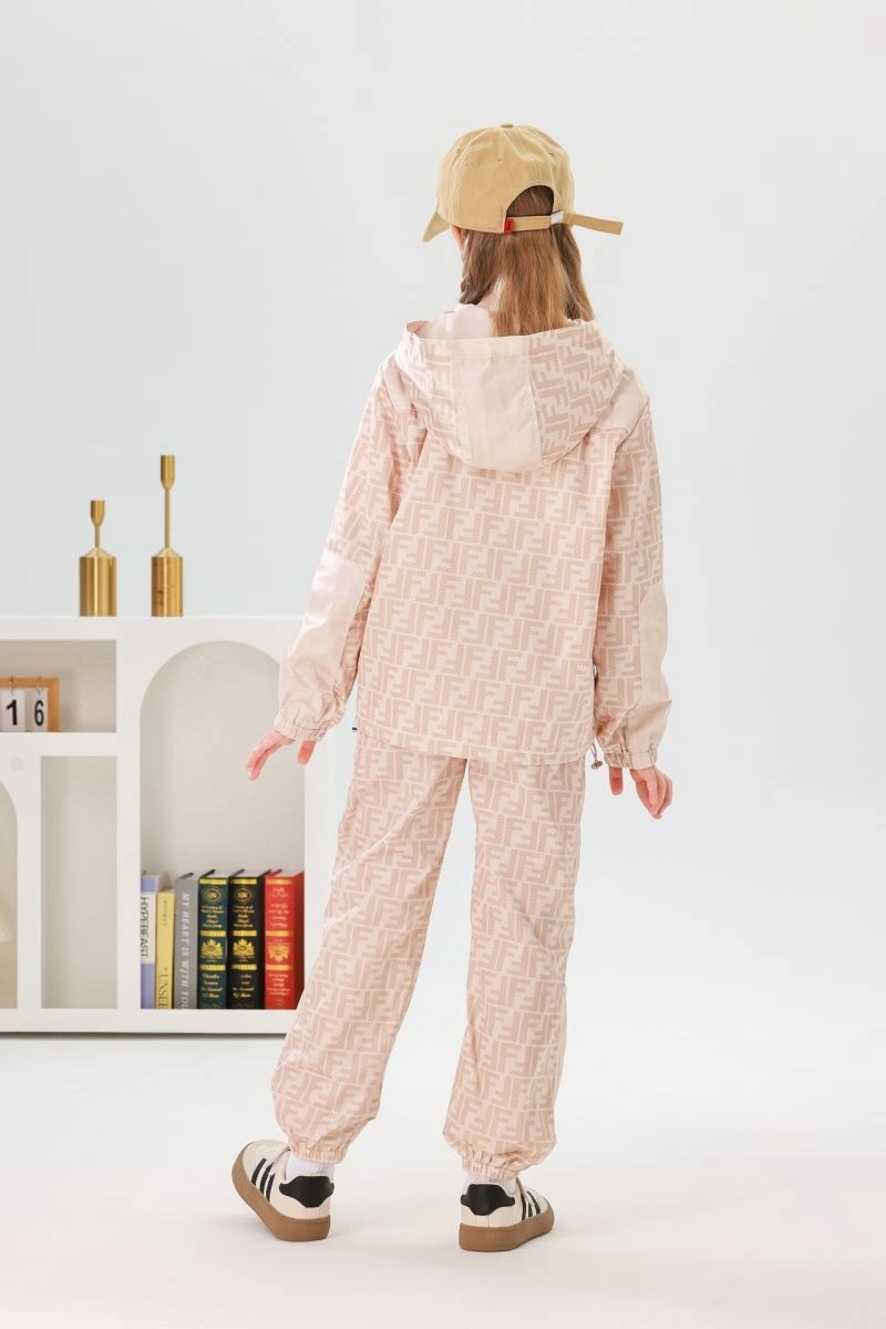 Top mirror Fendi Kids