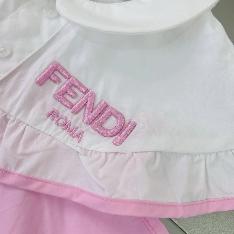 Top mirror Fendi Kids