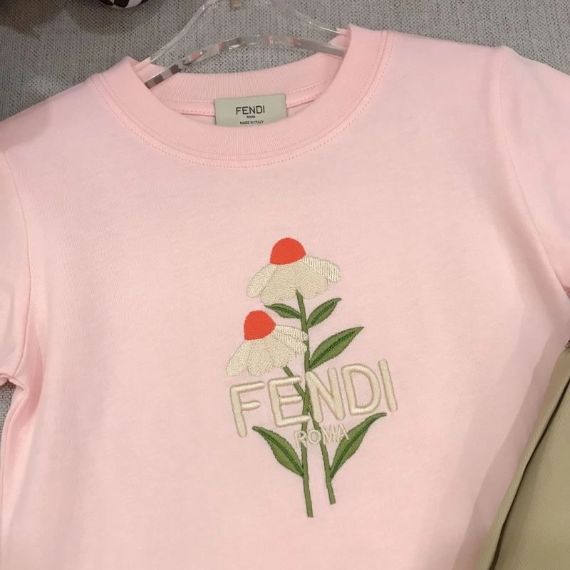 Top match Fendi Kids