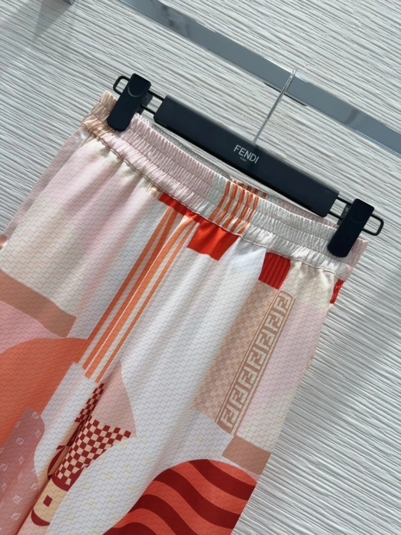 Indistinguishable Fendi Long Pants
