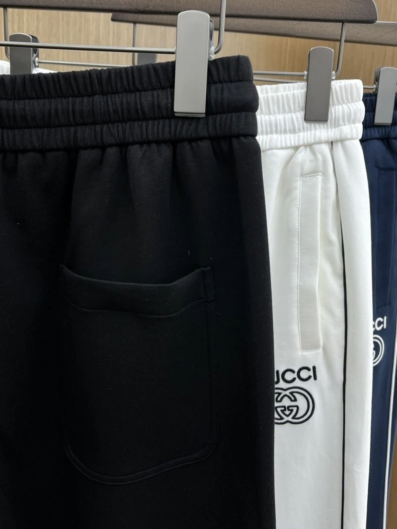 Indistinguishable Fendi Long Pants