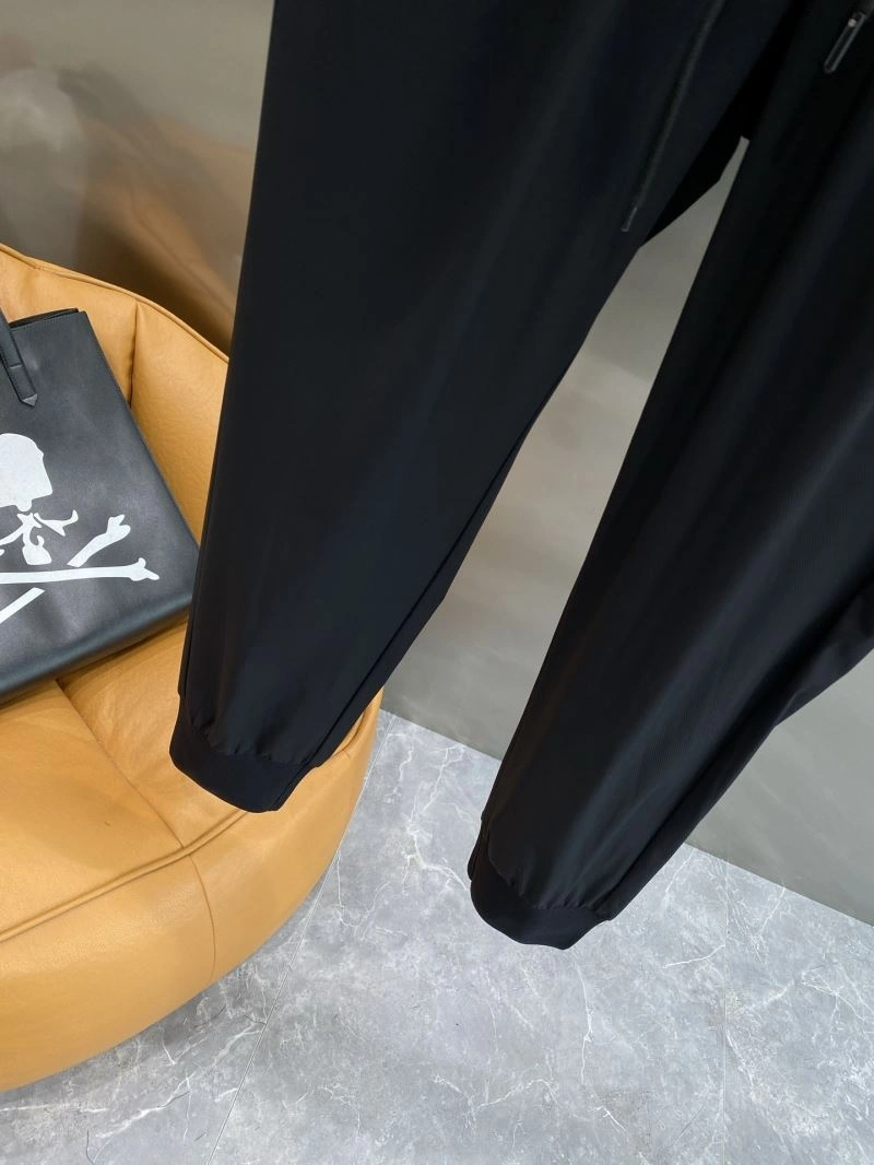 Indistinguishable Fendi Long Pants