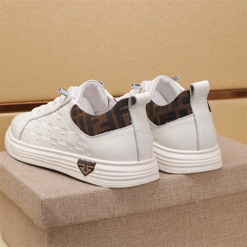 Top mirror Fendi Low Shoes