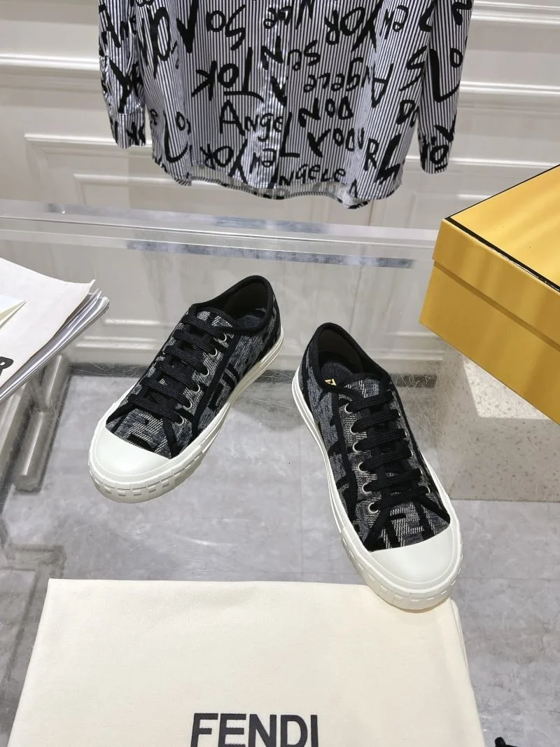 Fendi Low Shoes