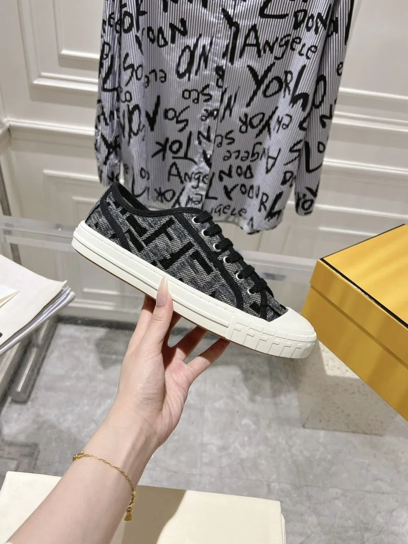 Factory-made Fendi Low Shoes