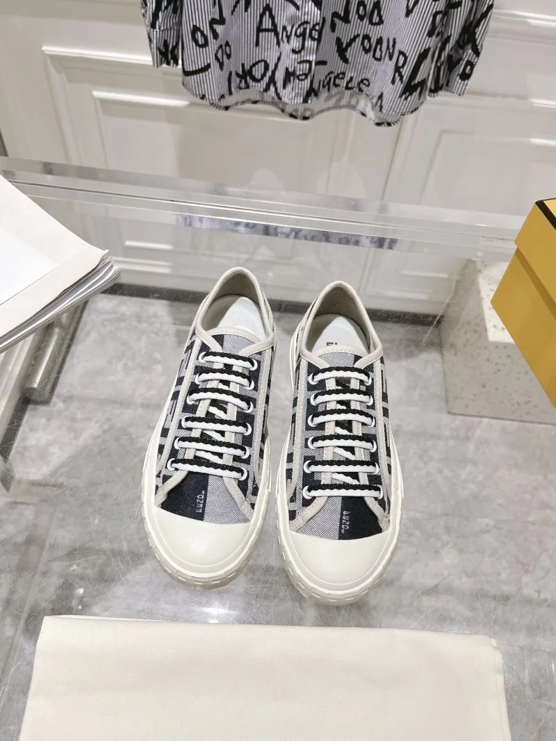 Fendi Low Shoes