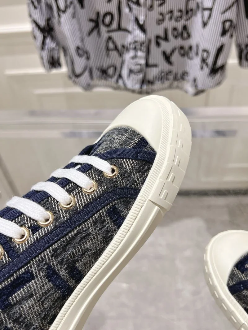 Top mirror Fendi Low Shoes