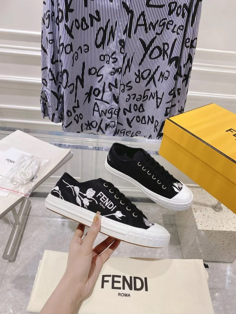 Brand-original Fendi Low Shoes