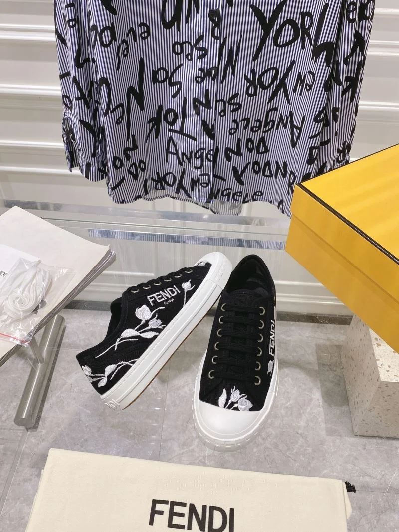 Brand-original Fendi Low Shoes