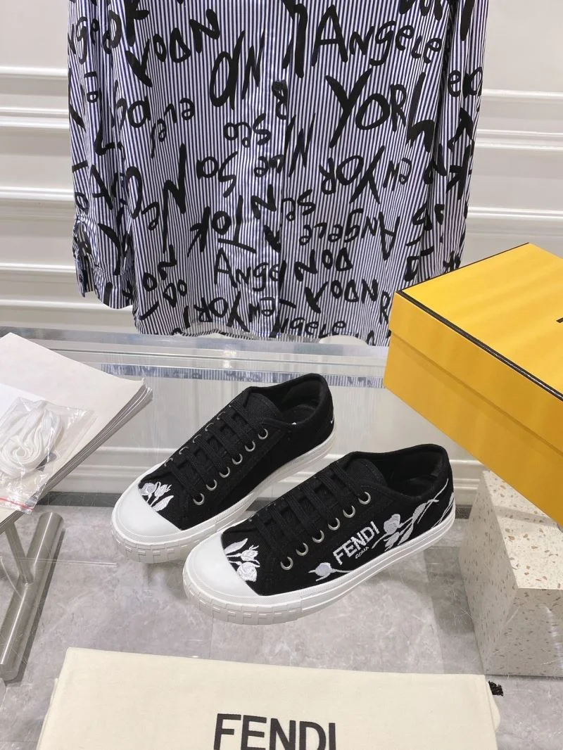 Brand-original Fendi Low Shoes