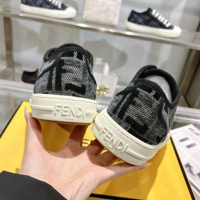 Brand-original Fendi Low Shoes