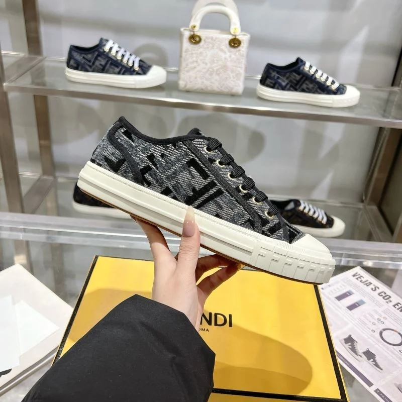 Brand-original Fendi Low Shoes