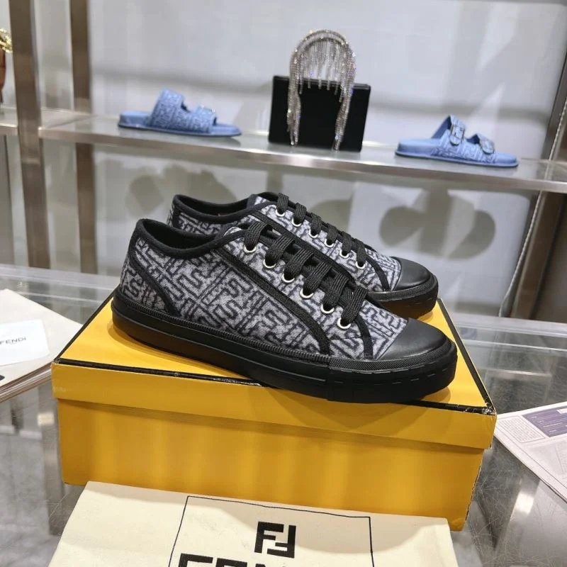 Bargain Fendi Low Shoes